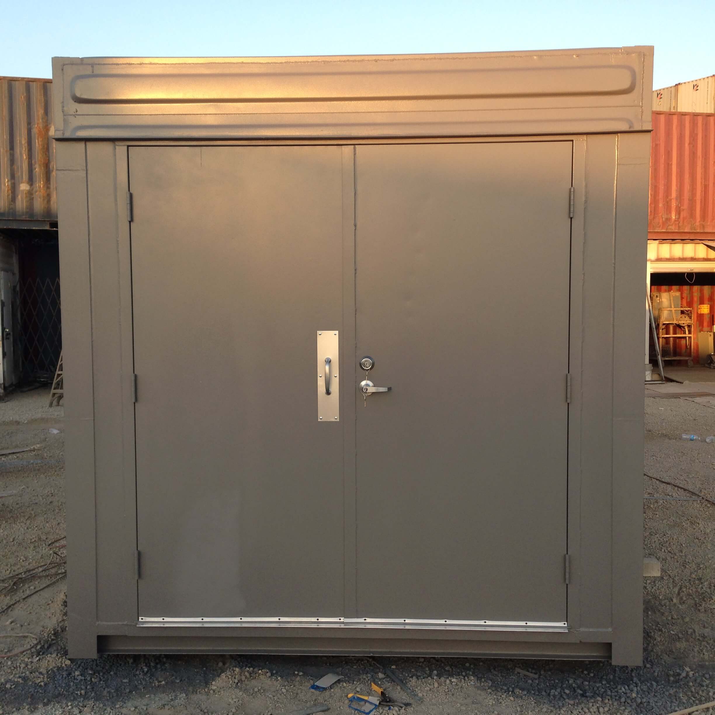 Shipping Container | 20ft | With Double Man Door
